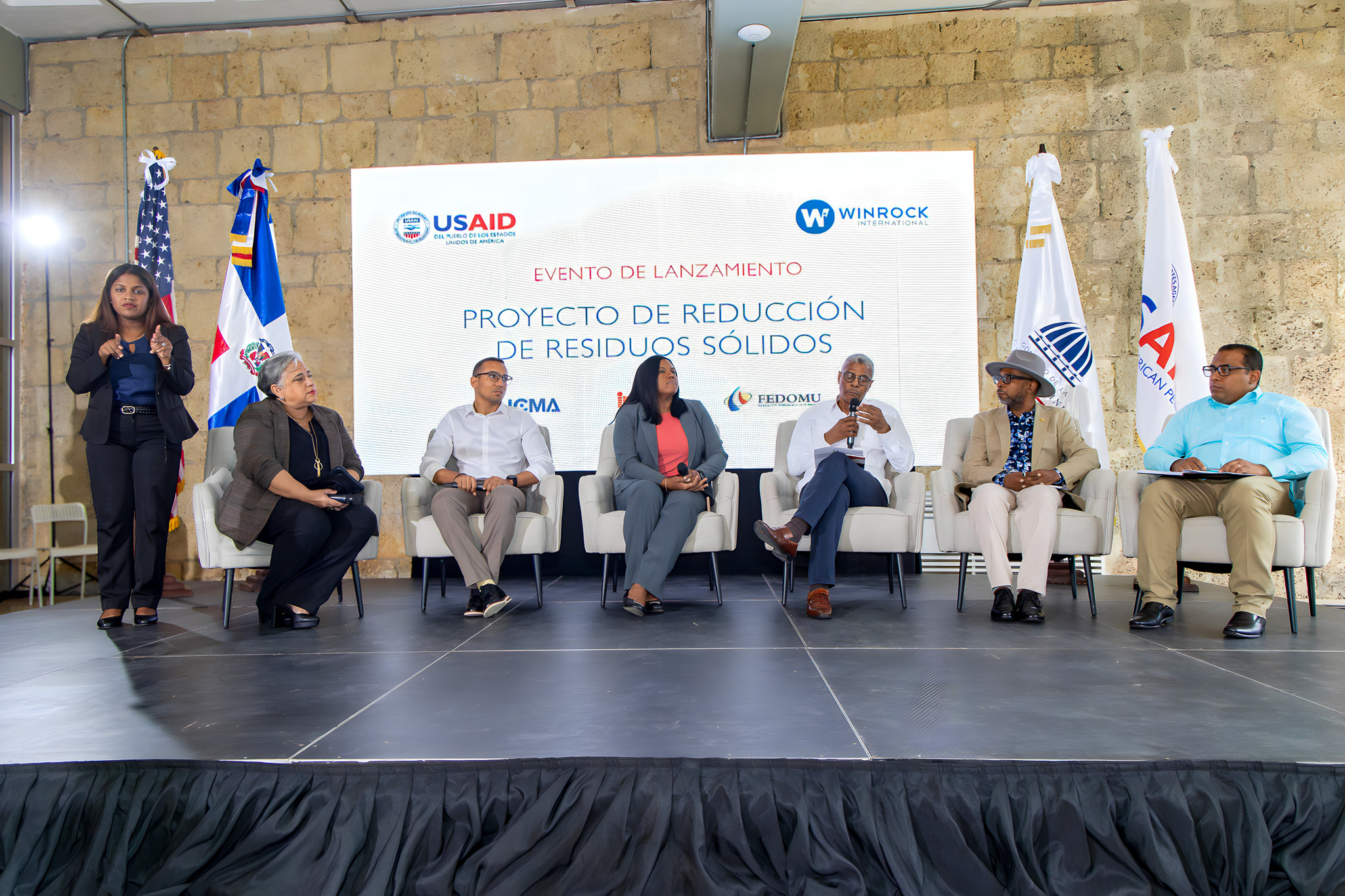 Reducing waste and supporting a circular economy in the Dominican ...